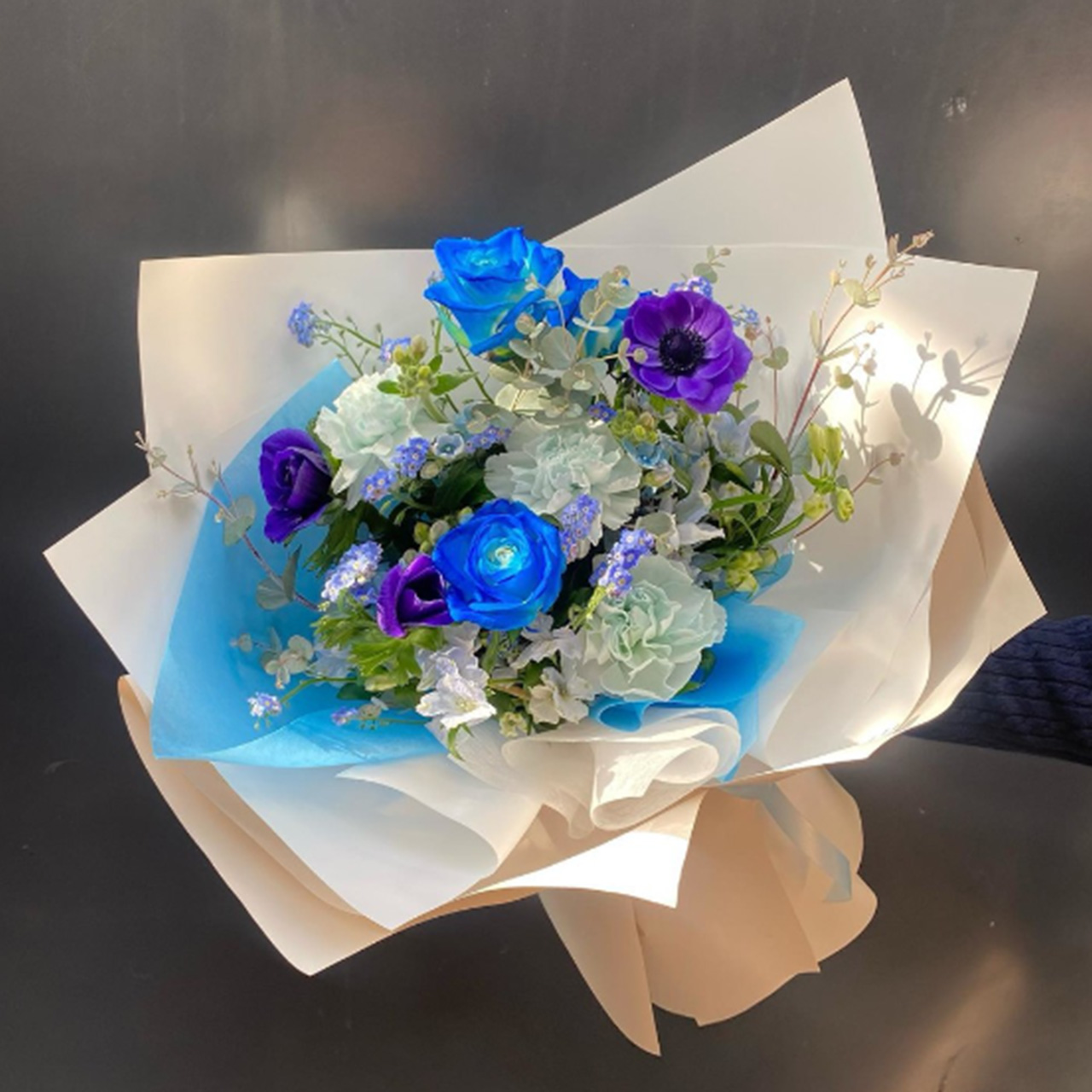 네블루 장미와 보라 아네모네 꽃다발 배민 장보기∙쇼핑