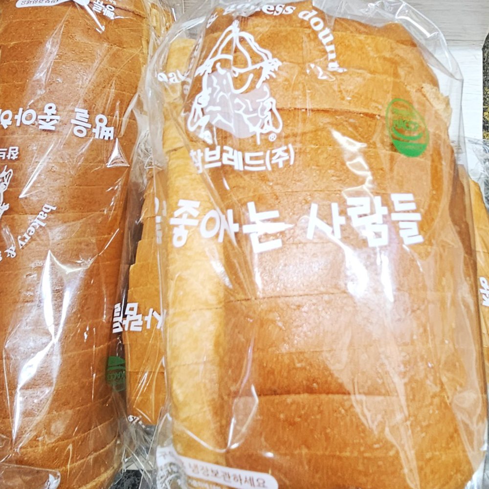 그냥 먹어도 맛있는 우유식빵소 1개 한민 뚜앙착한빵집 배민 장보기∙쇼핑