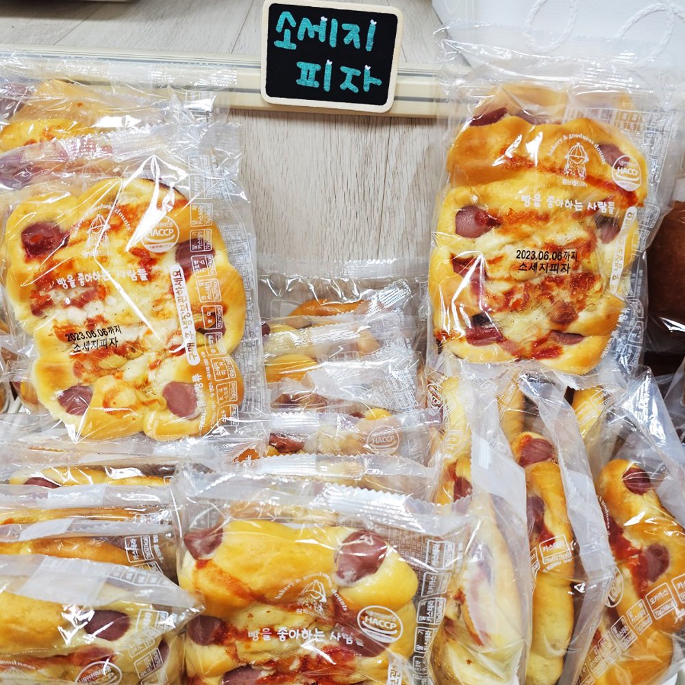 아이들 식사 대용 소세지피자빵 1개 한민 뚜앙착한빵집 배민 장보기∙쇼핑