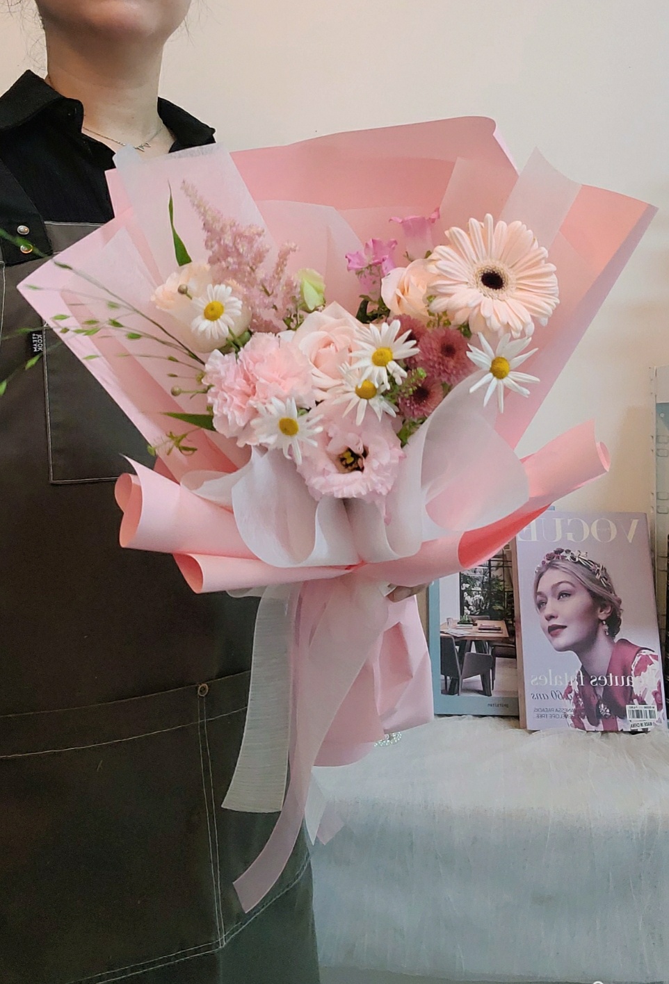 핑크빛 햇살 다발 쇼핑백 제공 배민 장보기∙쇼핑
