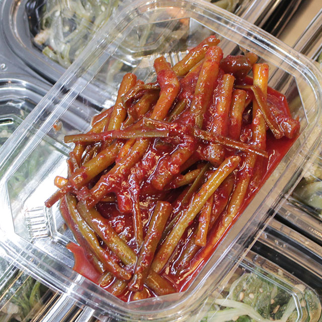 매콤달콤 마늘쫑무침 1팩 화곡 텃밭야채 배민 장보기∙쇼핑