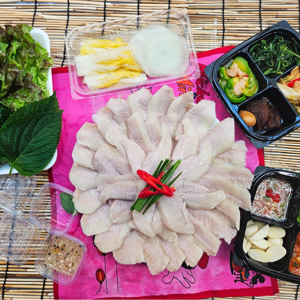 쉽게 먹어볼 수 없는 항정살수육 600g 수암 무지개수육 배민 장보기∙쇼핑