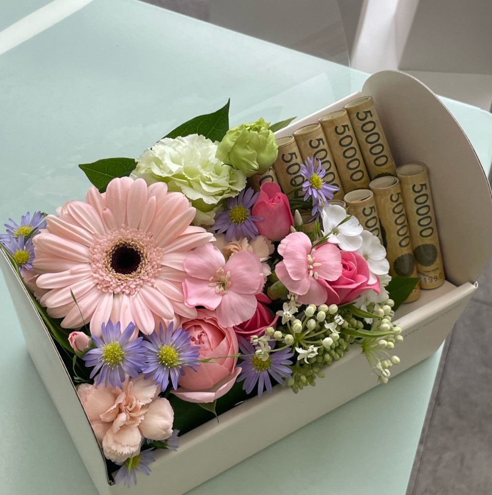 현금을 담을 수 있는 작은 온실박스 배민 장보기∙쇼핑
