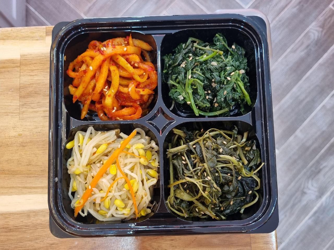 랜덤비빔밥4가지나물 1팩 랜덤4가지~무생채 콩나물 시금치 취나물 무나물 참나물 고사리 깻순 느타리버섯 볶음 등 배민 장보기∙쇼핑