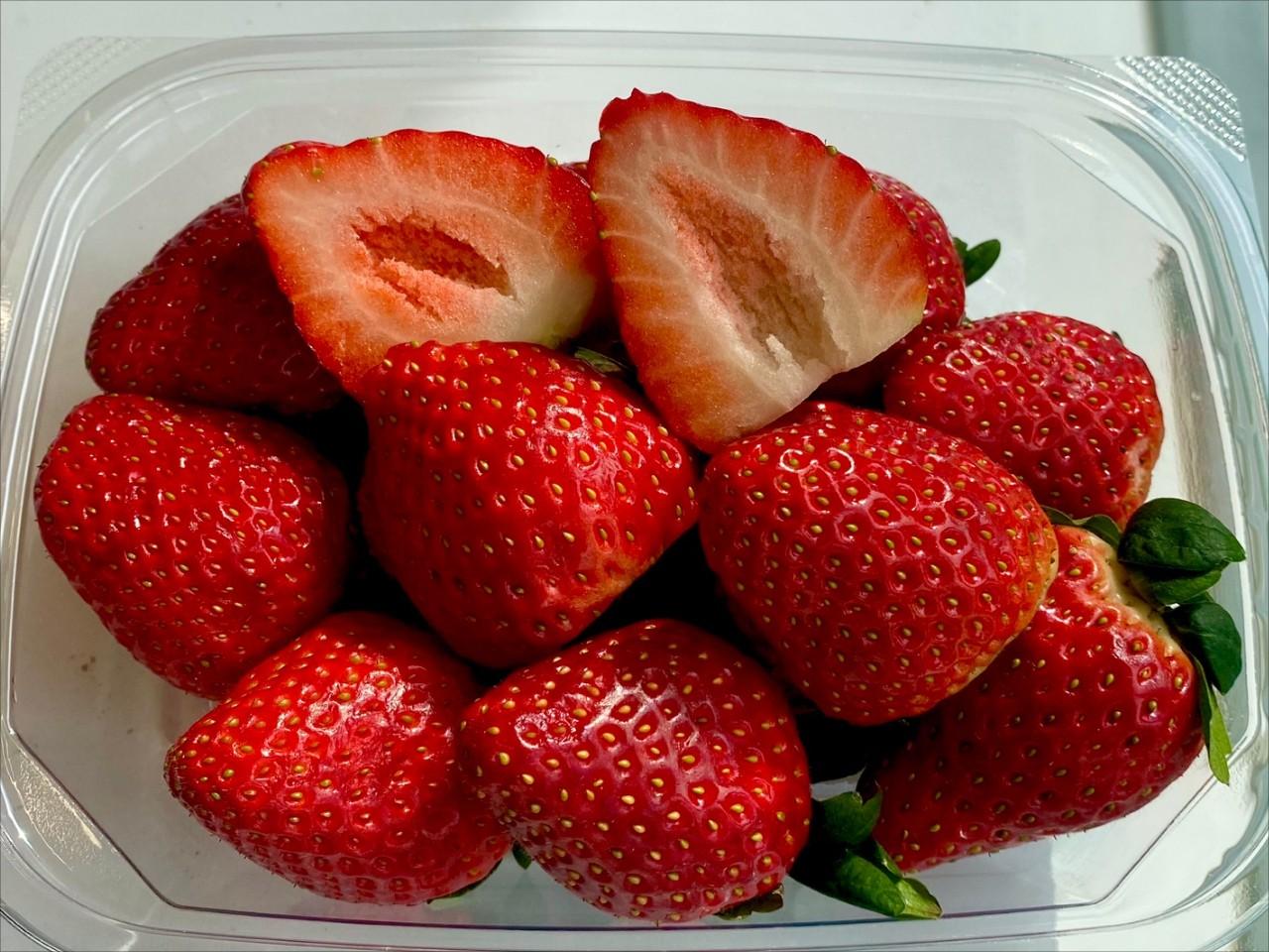 오늘의 특가//금실//딸기 200g,400g 컷팅 | 배민 장보기∙쇼핑